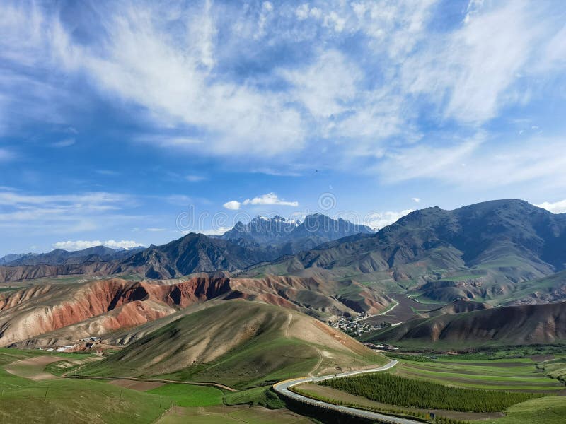 On the Plateau, the Mountains Rise and Fall, and Different Hills ...