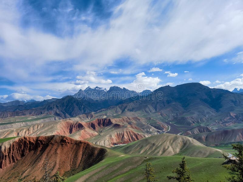 On the Plateau, the Mountains Rise and Fall, and Different Hills ...