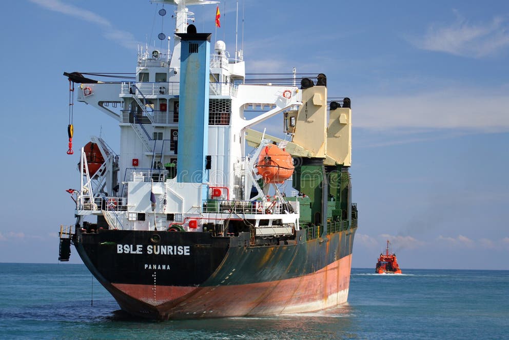 Nave encallado foto de archivo editorial. Imagen de encallado - 30931538