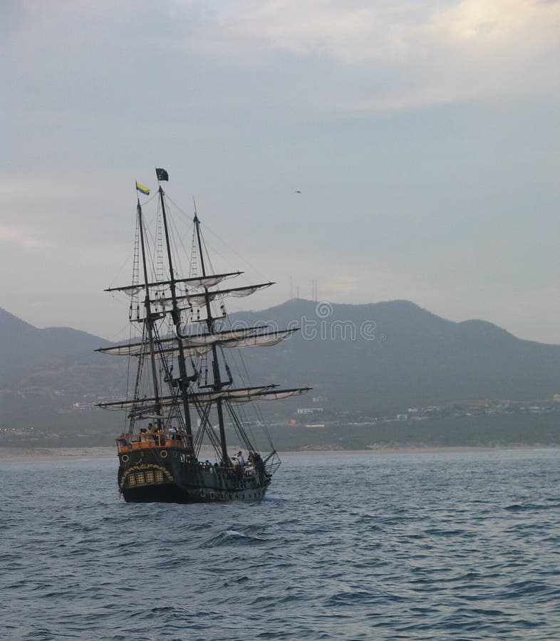 Navio De Pirata, Ayia Napa, Chipre Foto Editorial - Imagem de curso ...