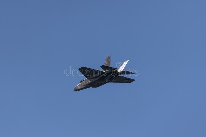 Navy F-35 Fighter Jet Performing a Demonstration Editorial Photography ...
