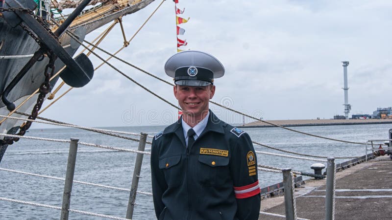 Navy, Military Officer, Military Person, Crew Picture. Image: 123314781