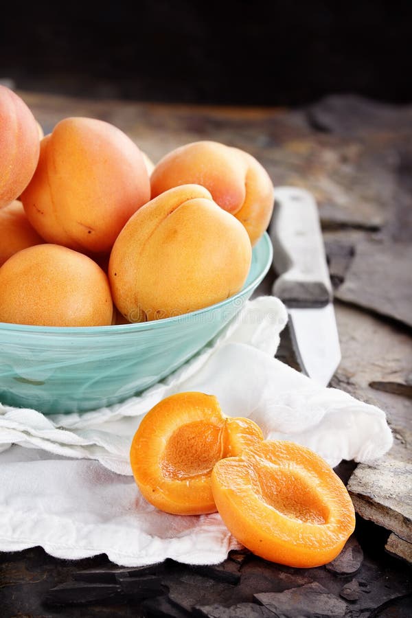 Nectarines stock photo. Image of bowl, background, healthy - 42919730