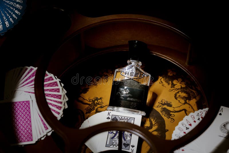 Negro De Creed Aventus Eau De Parfum Fotografía editorial - Imagen de ...