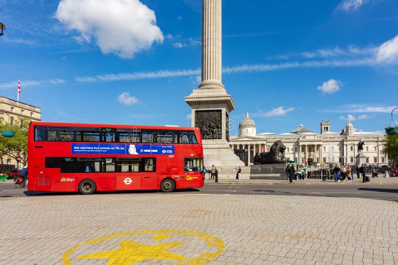 Nelson S Column and Double-decker Bus on Trafalgar Square, London, UK ...
