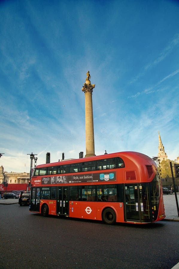 Trafalgar Square - London, UK Editorial Image - Image of congestion ...