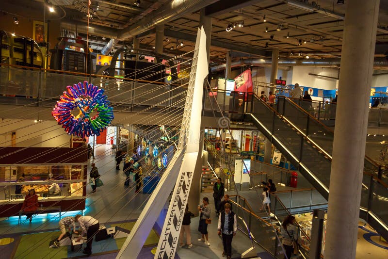 Nemo Science Museum Interior Fotografía editorial - Imagen de famoso ...