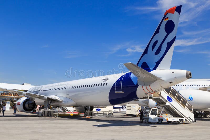 NEO flygbuss A321 redaktionell foto. Bild av trans, visa - 95358060