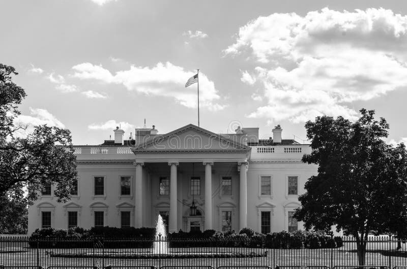 White House with a Fountain in Washington DC, USA Stock Image - Image ...