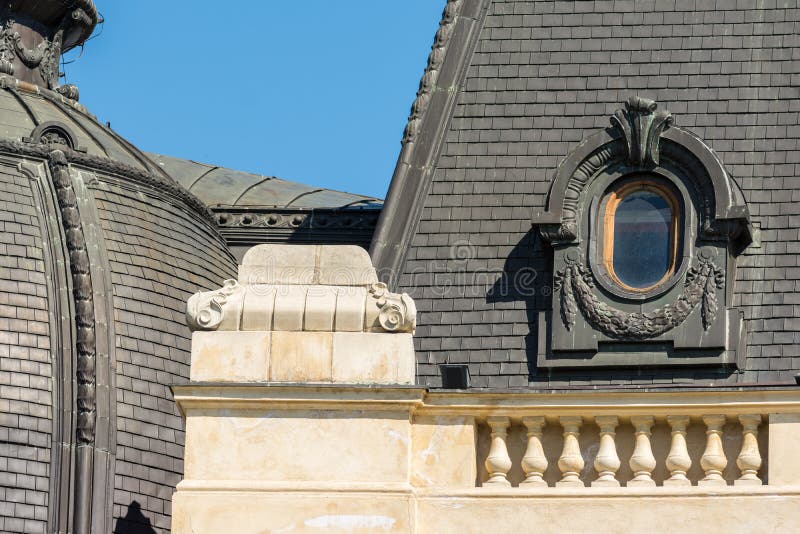 Neoclassical Roof Architecture Stock Image - Image of estate, villa ...