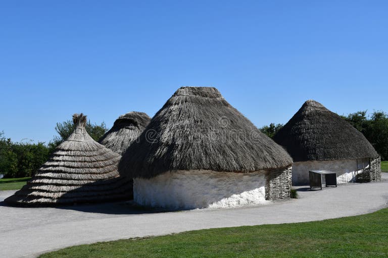 Neolithic Houses in Stonehenge Editorial Stock Image - Image of ...