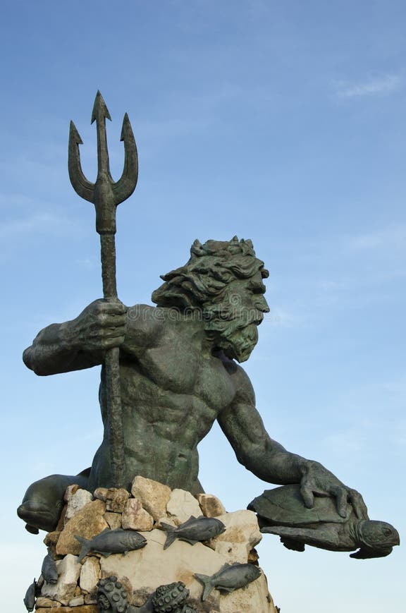 Neptune Statue Virginia Beach Stock Image - Image of ocean, earth: 31904831