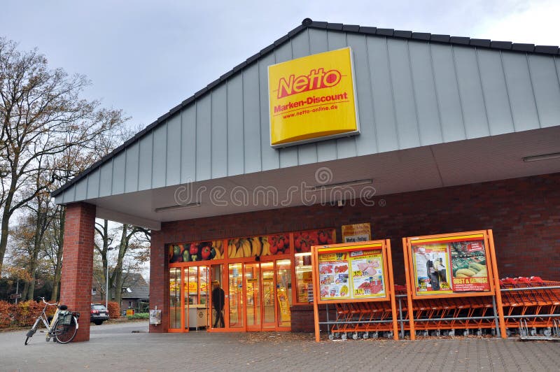 Netto-Marken-Rabattinnenraum Redaktionelles Stockfotografie - Bild von ...