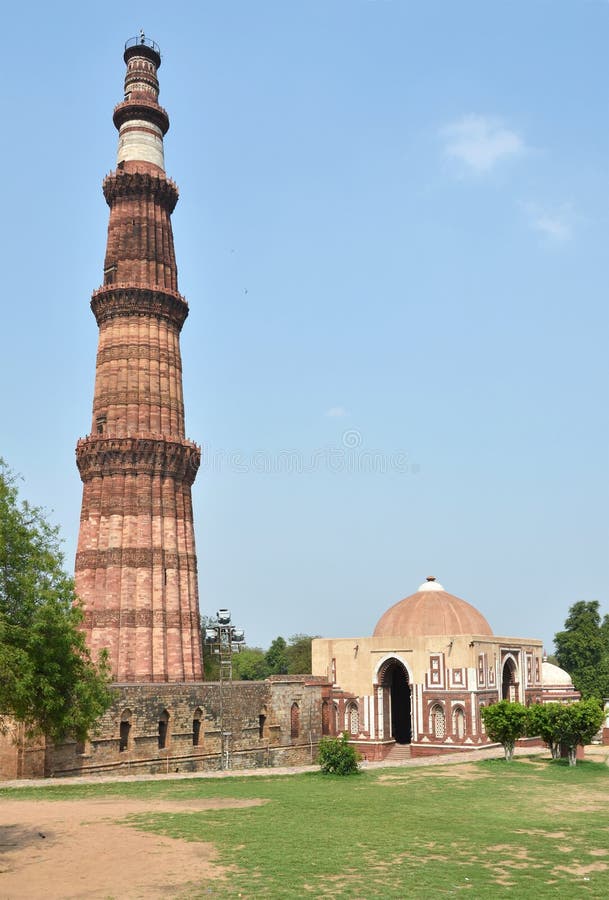 Qutub Minar, Neu-Delhi, Indien Stockbild - Bild von besichtigung ...