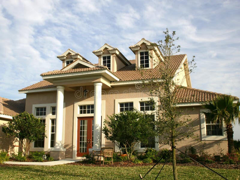 Neues Haus stockbild. Bild von mansardenfenster, drei, haus - 95629