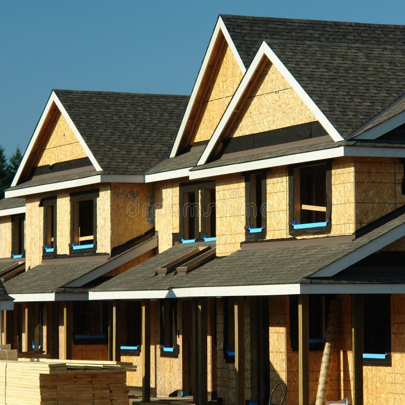 Neues Haus-Aufbau stockbild. Bild von haupt, dach, furnierholz - 25884439