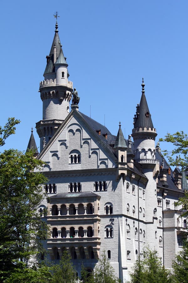 Neuschwanstein Castle, Germany Editorial Photo - Image of fortress ...