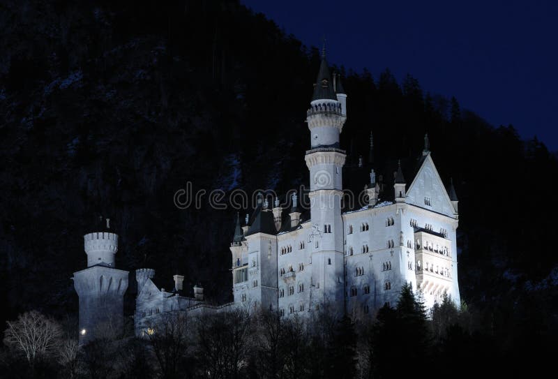 Neuschwanstein Castle at Night Editorial Image - Image of amazing ...