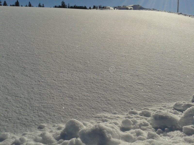 Neve immagine stock. Immagine di orizzonte, ghiaccio - 47720431