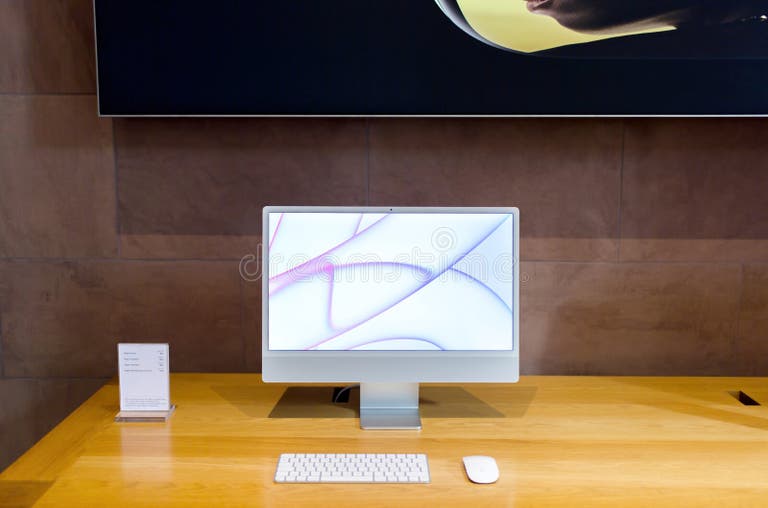 New Apple Computers IMac Computer Showing Random Wallpepr - M1 Cpu ...