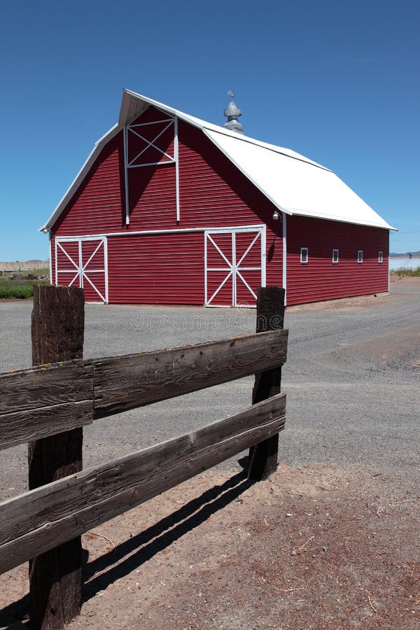 New Barn and Fence, South Oregon. Stock Image - Image of farm, country ...