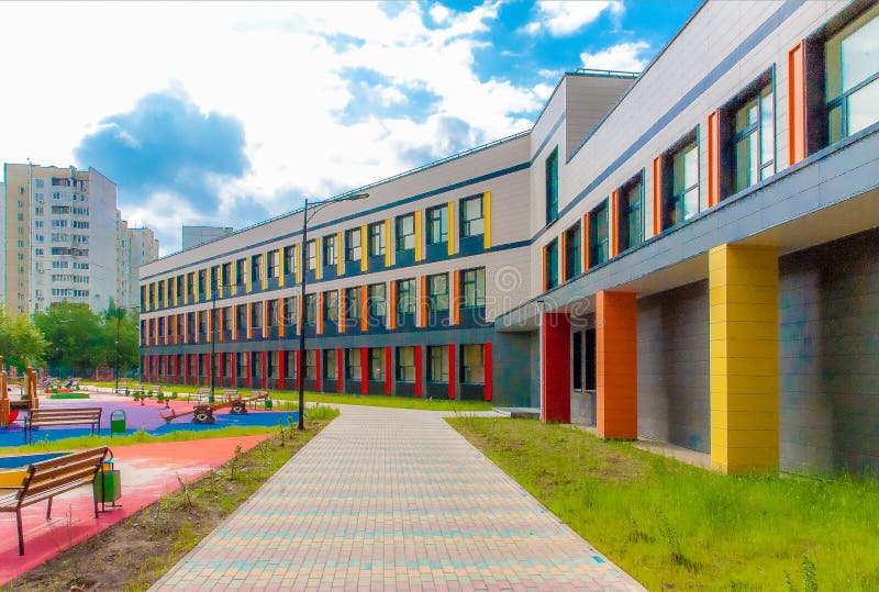 New Comfortable School in Korolev, Spacious and Bright Classrooms ...
