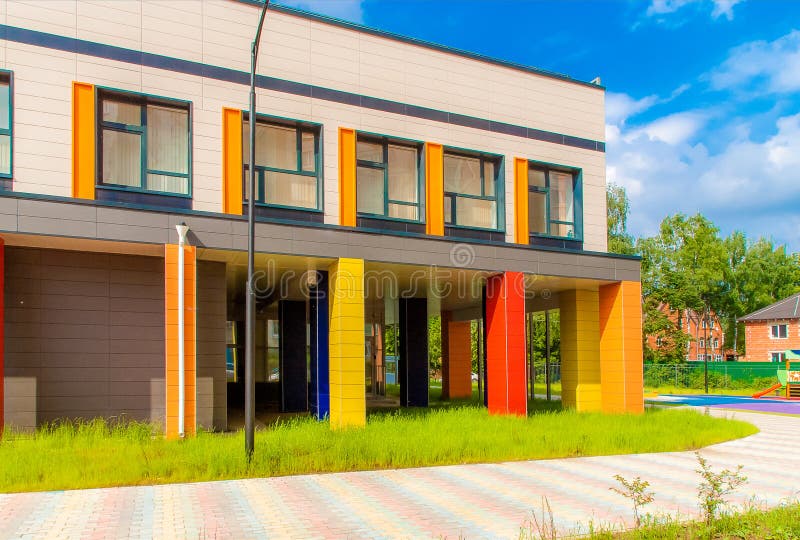 New Comfortable School in Korolev, Spacious and Bright Classrooms ...