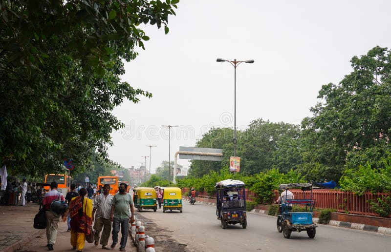 New Delhi Station Rode Crowd Editorial Photography - Image of business ...