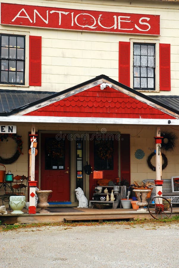 A New England Antique Store Offers Many Decorative Items Editorial ...