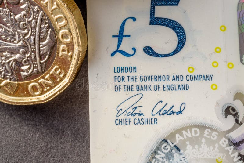 New Five Sterling Pounds Note and One Pound Coin Editorial Photography ...