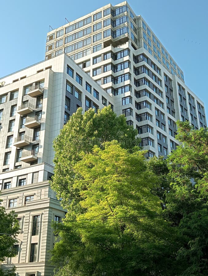 New Modern Multi Storey Apartment Building Overlooking Park Stock ...