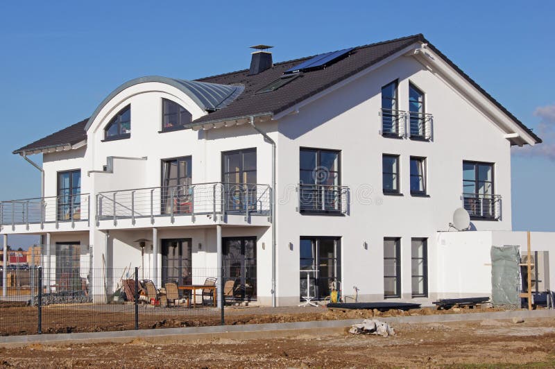 New multiple dwelling stock image. Image of crem, fence - 18515357