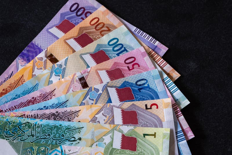 New 500 Qatari Riyal Banknotes Stock Photos - Free & Royalty-Free Stock ...