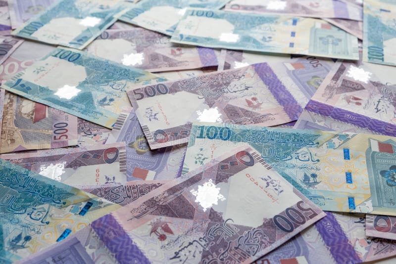 Stack of New 500 Qatari Riyal Banknotes Stock Image - Image of isolated ...