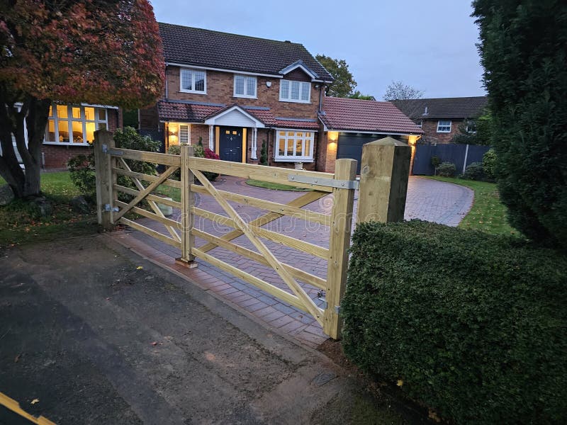 504 Fencing Gates Stock Photos - Free & Royalty-Free Stock Photos from ...