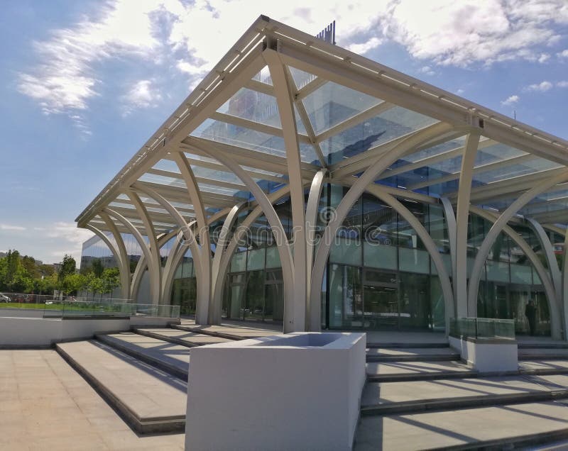 The New South Square in Berceni, Bucharest. Editorial Photo - Image of ...
