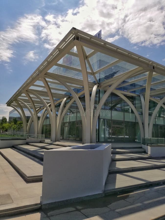 The New South Square in Berceni, Bucharest. Editorial Photo - Image of ...