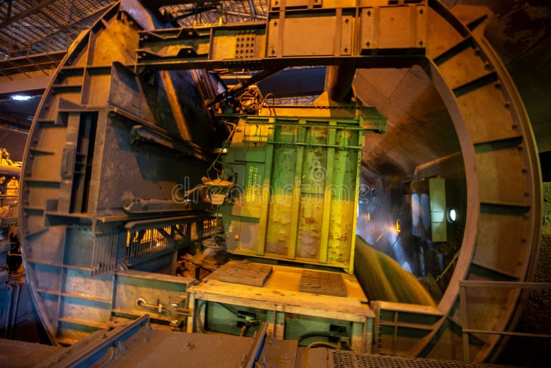 New Stacker-reclaimer for Stacking Coal or Other Bulk Material Stock ...