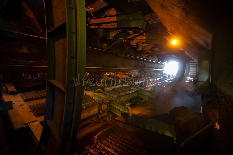 New Stacker-reclaimer for Stacking Coal or Other Bulk Material Stock ...