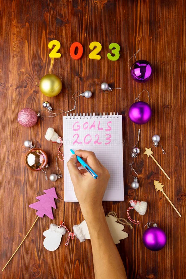 New Year Goals for 2023 Planning New Year Goals and Setting Solutions ...