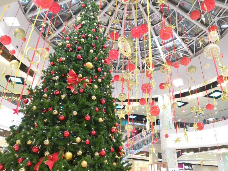 New years tree editorial image. Image of tree, trees - 136231360