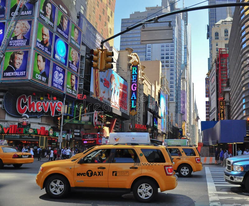 New york city 42 street editorial photography. Image of banners - 13172742