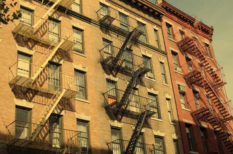 New York City. Building. Old Style Image Stock Photo - Image of street ...