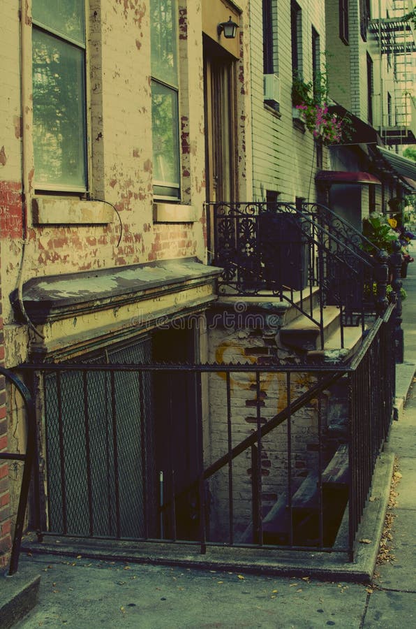 New York City. Building. Old Style Image Stock Photo - Image of road ...