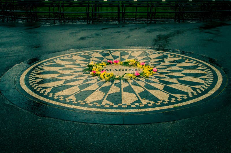 Imagine editorial stock photo. Image of fans, park, iconic - 176942228