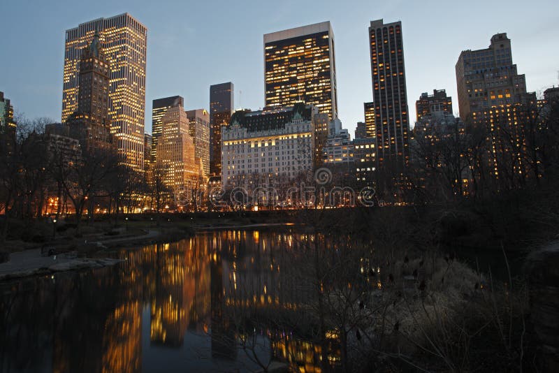 New York City Skyline from the Pond Stock Image - Image of urban ...
