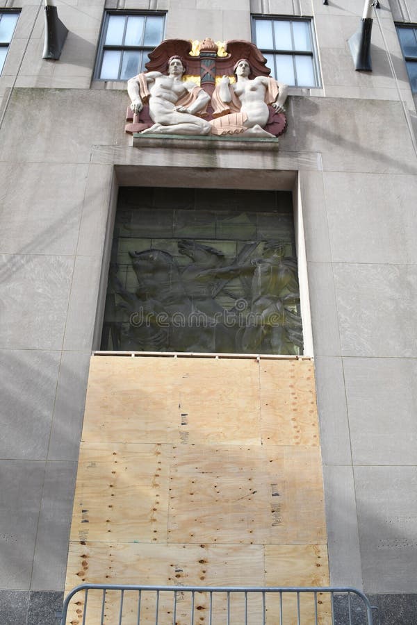 Window Display in New York City. Editorial Photography - Image of ...