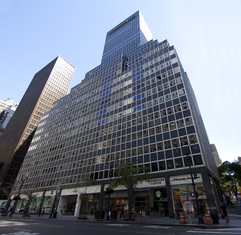 New York High Rise on 3rd Ave Editorial Stock Photo - Image of blue ...