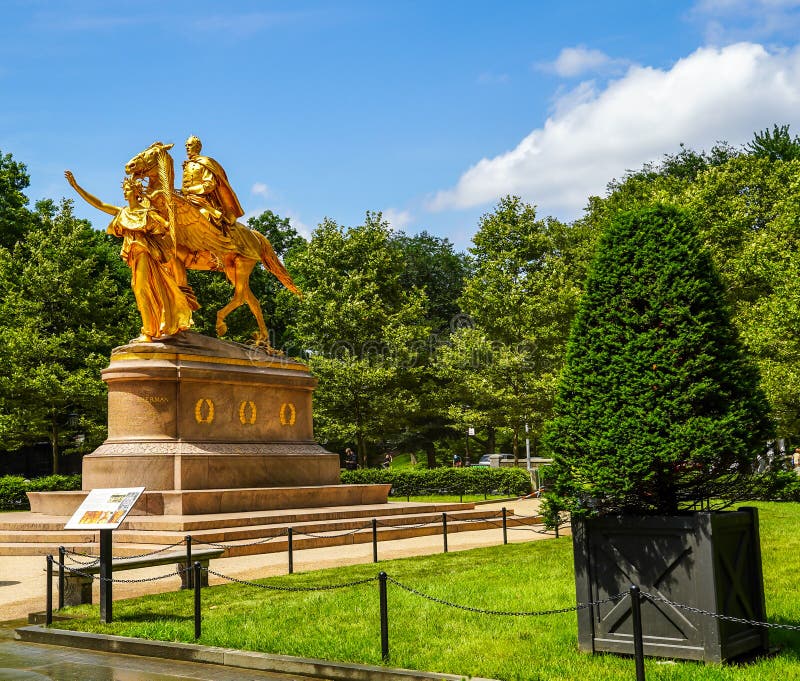 General Sherman Monument in Manhattan Editorial Image - Image of plaza ...