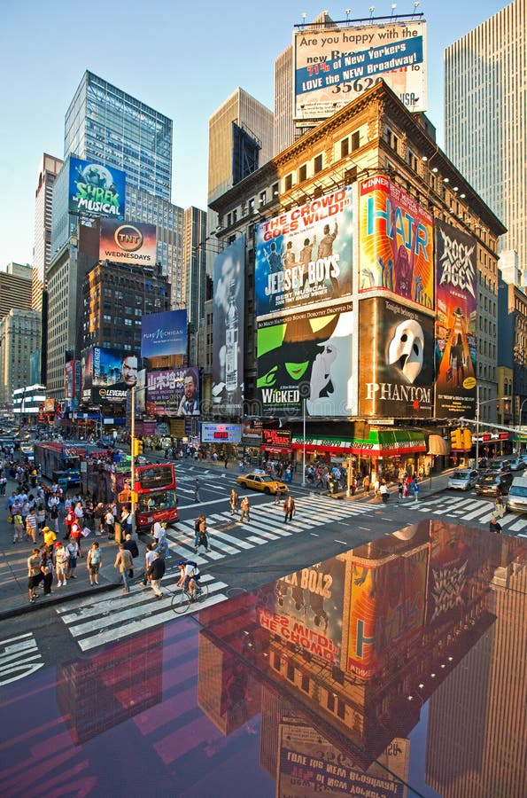 New York editorial image. Image of crowd, times, tower - 63066590